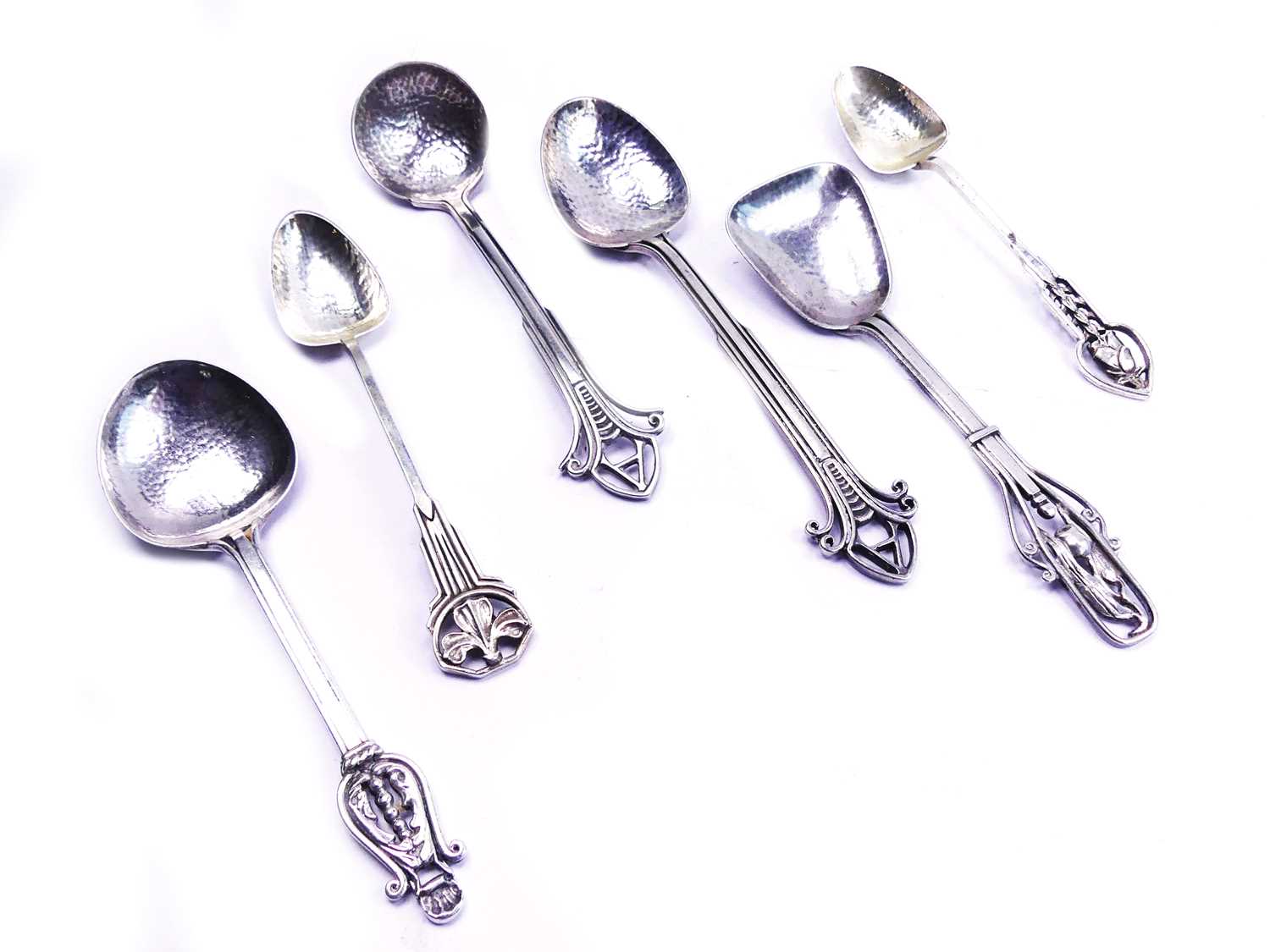 Lot 297 - Assorted Linton Spoons.
