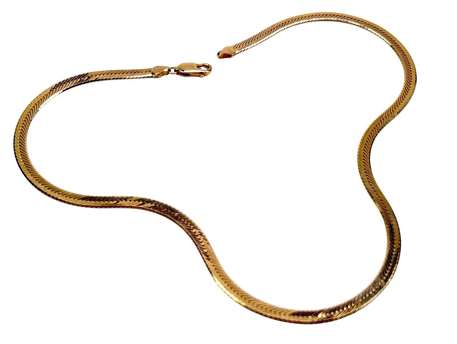 Lot 113 - Flat Serpent Link Chain.
